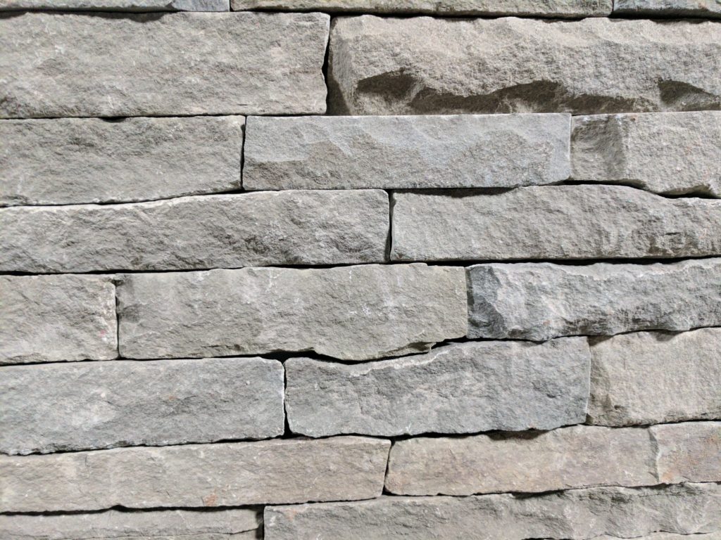 Colonial Full Range™ Sandstone | Building Stone Veneer Siding