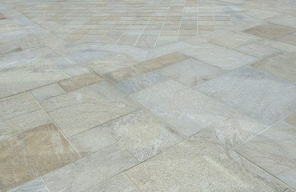 Cedar Lake Granite CT | Flagging and Treads | Gold Cream Granite