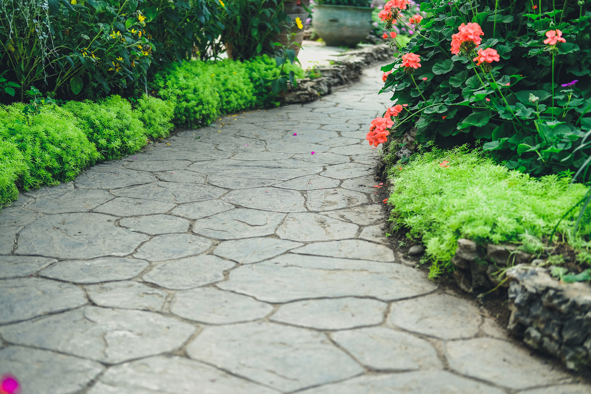 Connecticut Stone Manufacturer & Supplier 🧱 Masonry Supply & Yard